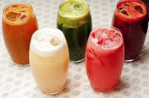 6 coisas que deveria saber sobre beber sucos